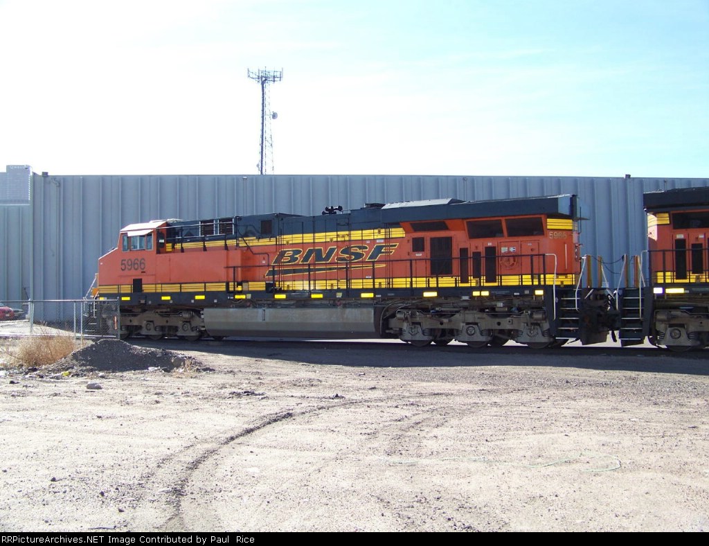 BNSF 5966